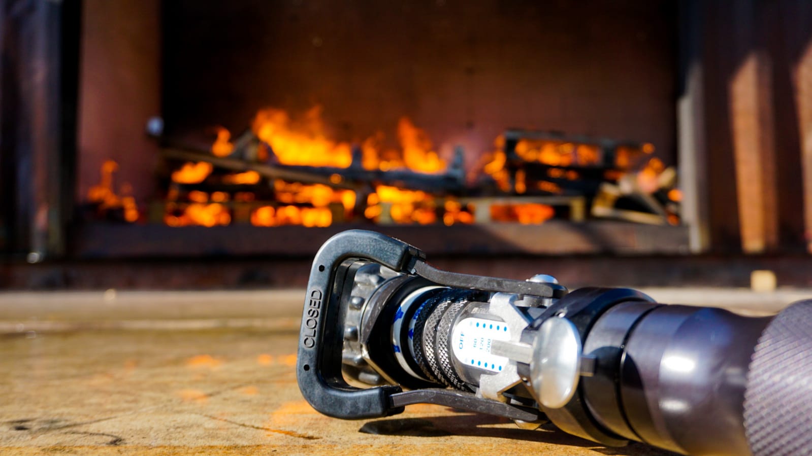 Inhuur Instructeurs - CFBT-NL Fire Attack Training